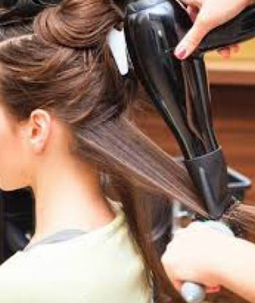 Desthete Coiffeur - Nos services (coupe, brushing, coloration ...